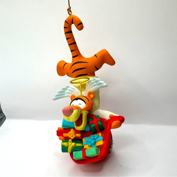 Disney | Holiday | 525 Hallmark Disney Tigger Angel With Sack Of Gifts ...